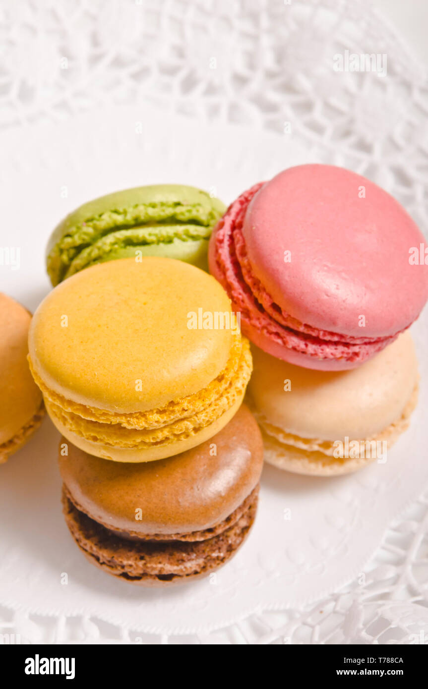 How to make french macarons hi-res stock photography and images - Alamy