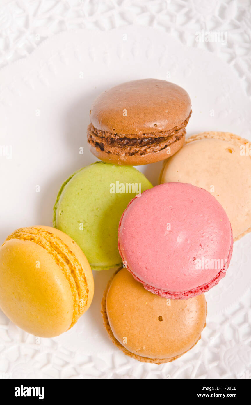 How to make french macarons hi-res stock photography and images - Alamy