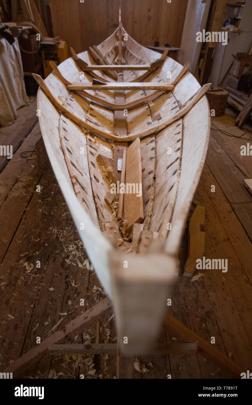 Hand crafted wooden boat hi-res stock photography and images - Alamy
