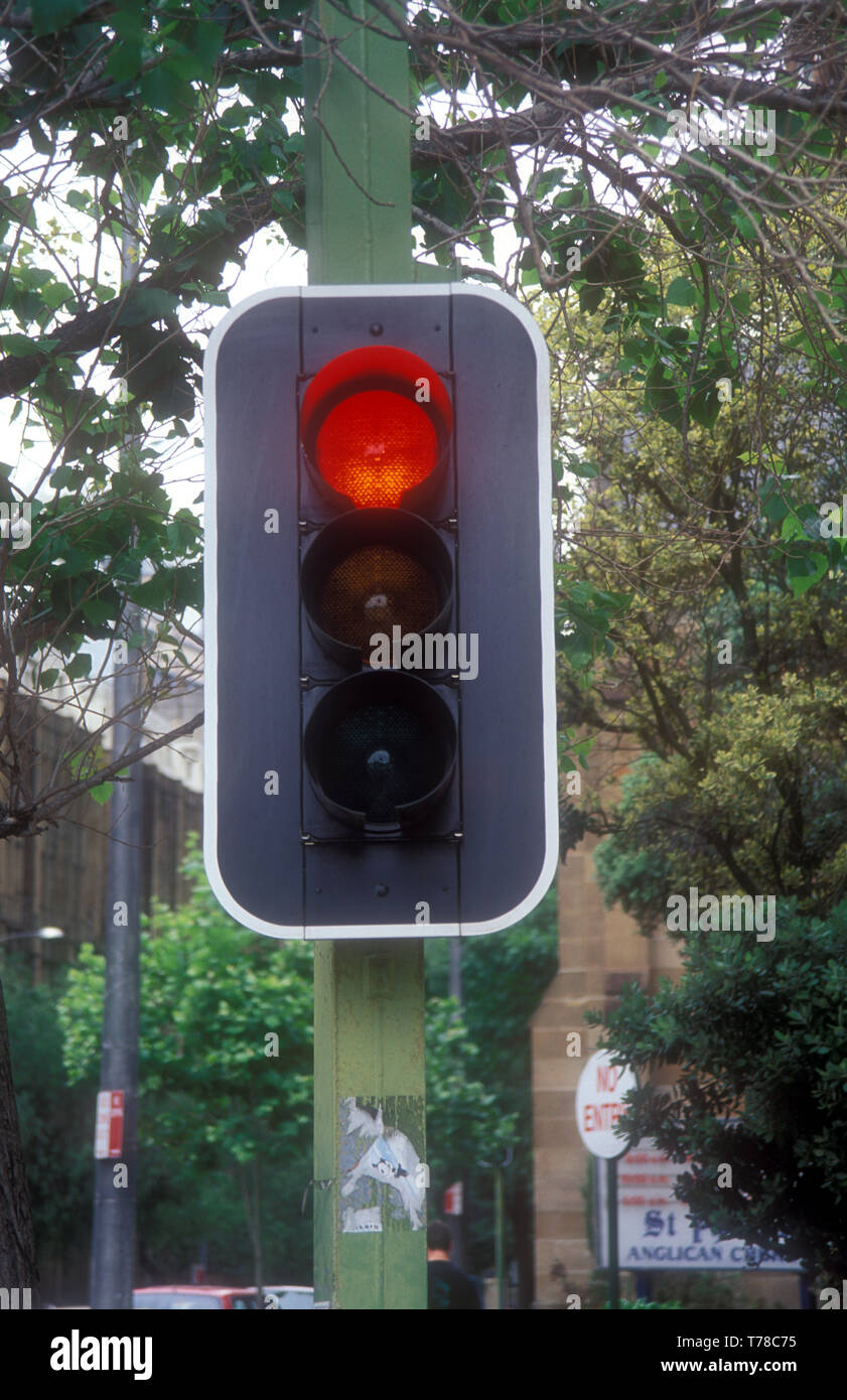 RED TRAFFIC LIGHT Stock Photo - Alamy