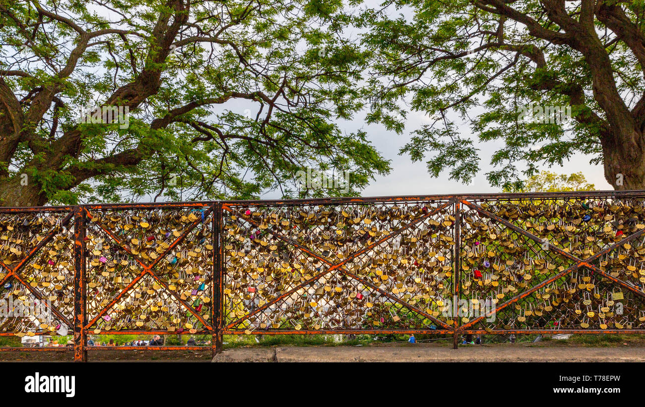 Infinity love symbol hi-res stock photography and images - Alamy