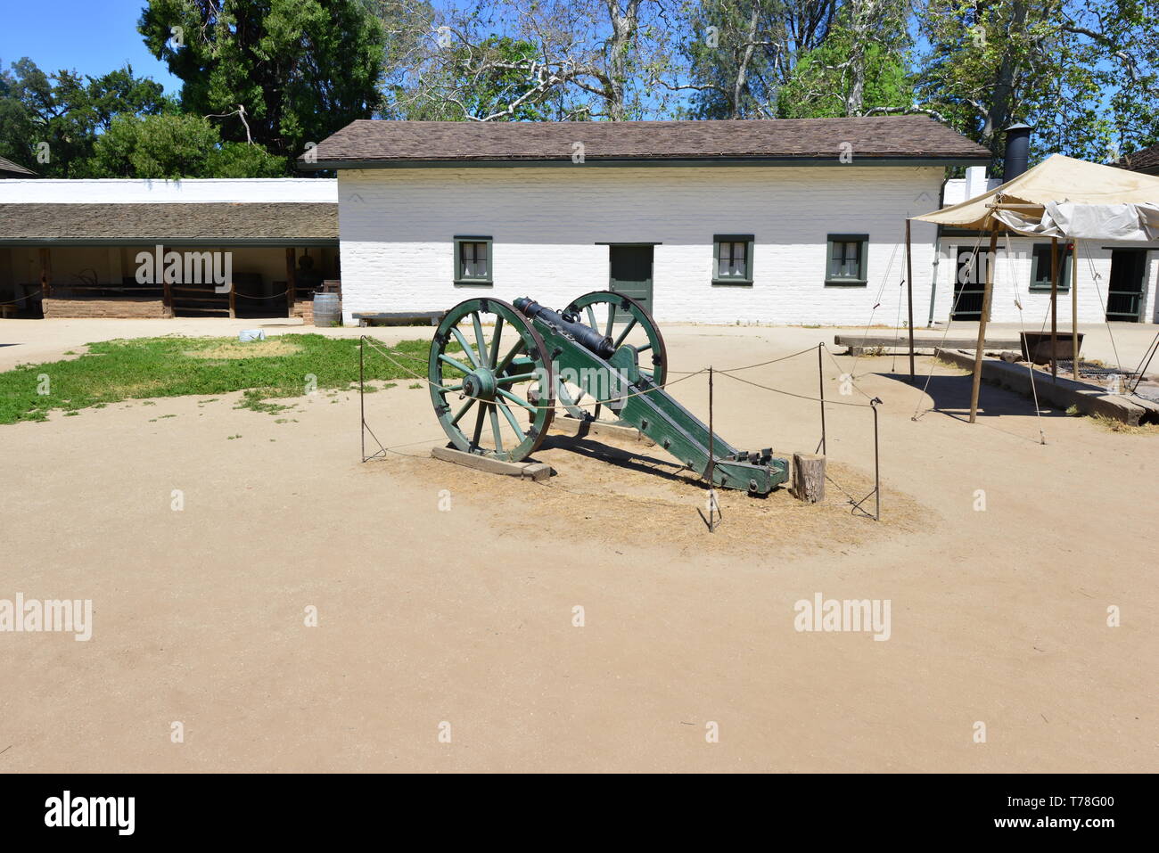 Sutters Fort in Sacramento Stock Photo - Alamy