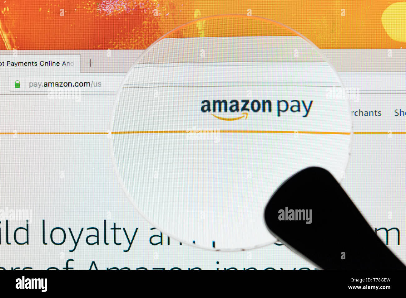 Sankt-Petersburg Russia December 5 2017: Home page of online e-commerce ...