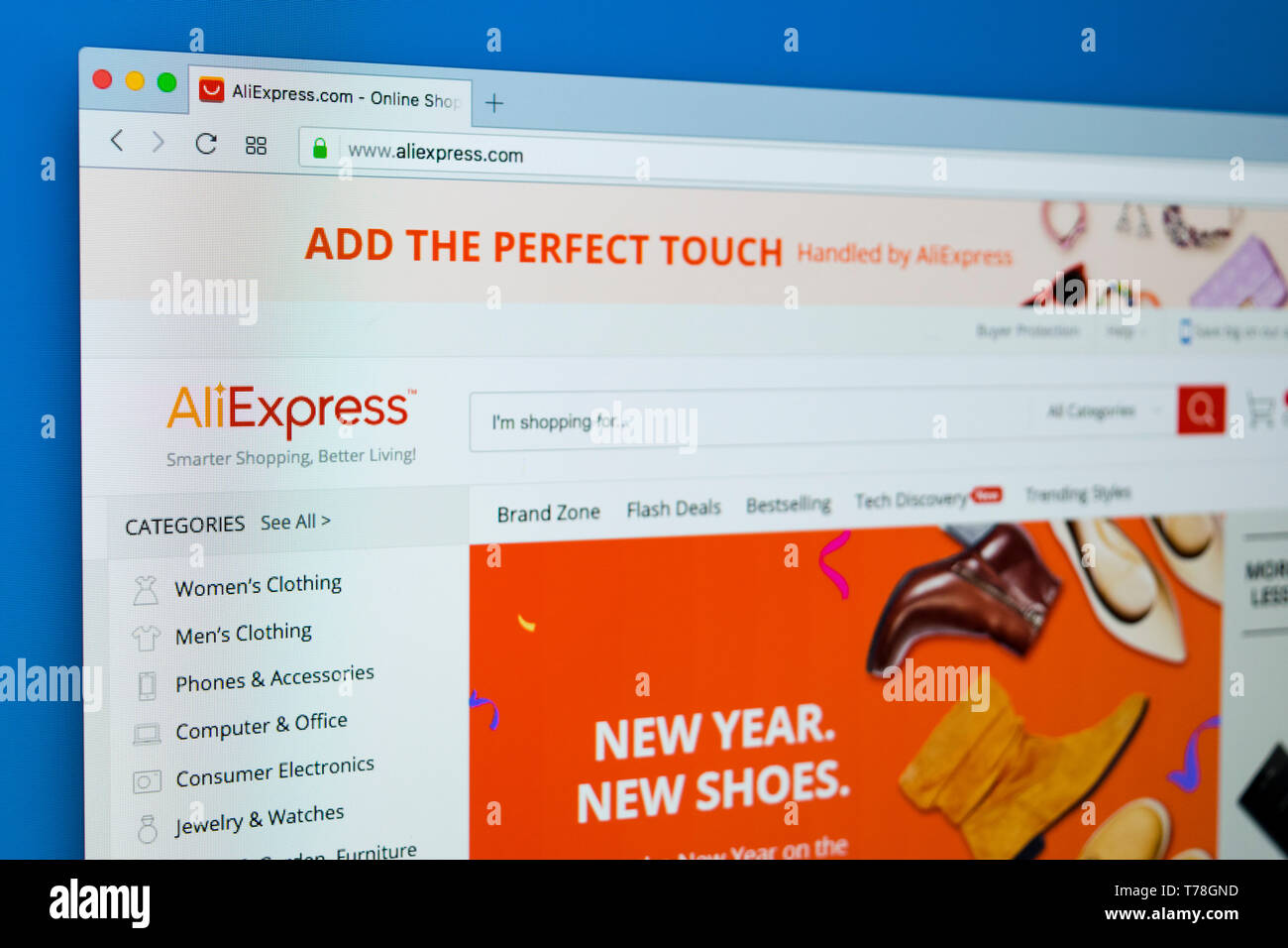 Aliexpress website hi-res stock photography and images - Alamy