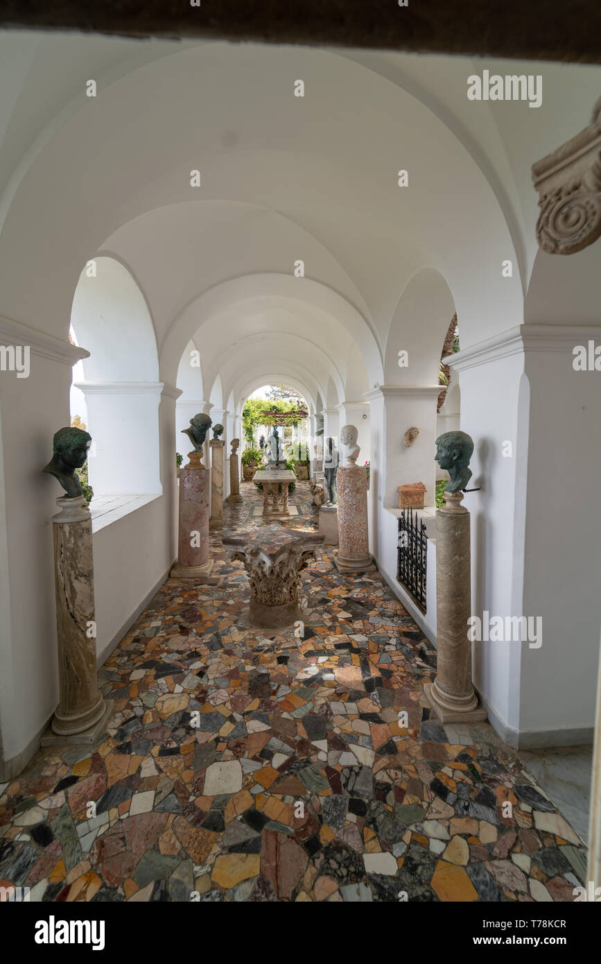 La storia di san michele hi-res stock photography and images - Alamy