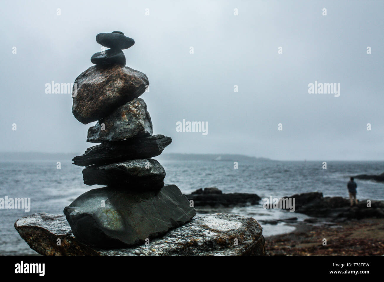 Balance of stones hi-res stock photography and images - Alamy