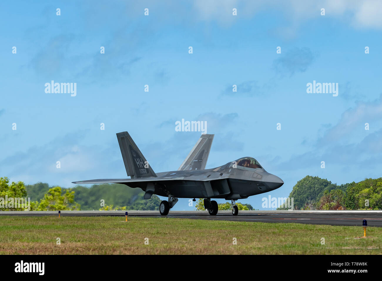 Air force s 19th fighter squadron hi-res stock photography and images ...