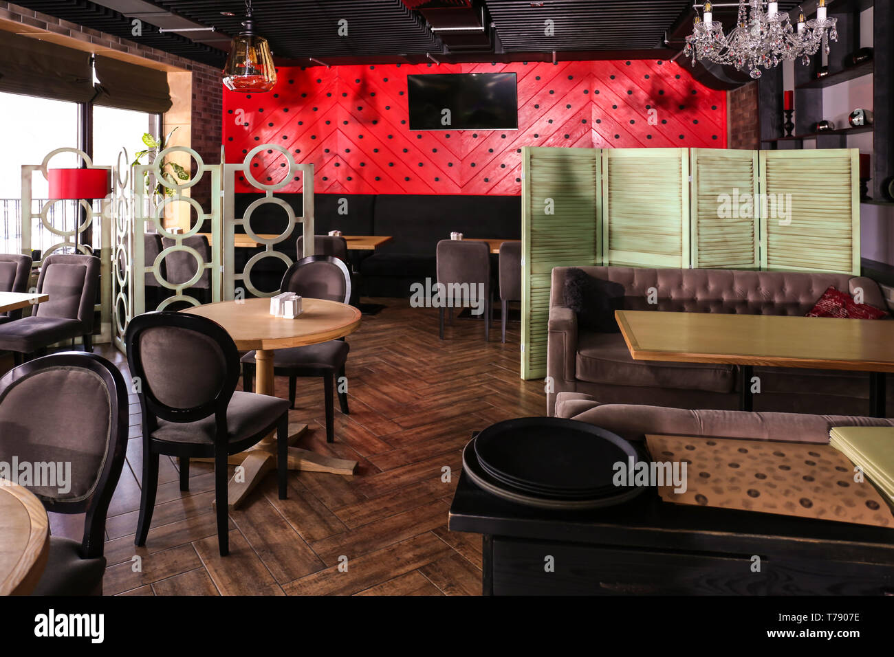 Interior of beautiful modern restaurant Stock Photo - Alamy