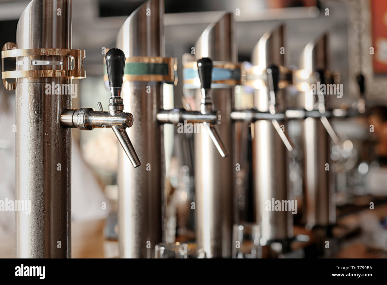 Beer faucets in bar hi-res stock photography and images - Alamy