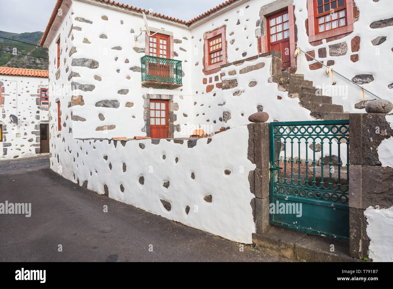 Azorean houses hi-res stock photography and images - Alamy