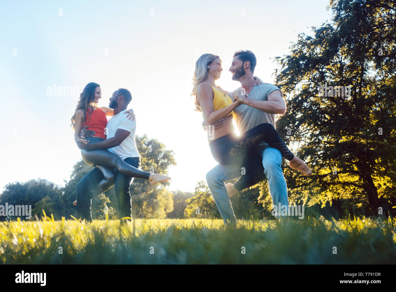 Group couples dancing together hi-res stock photography and images - Alamy