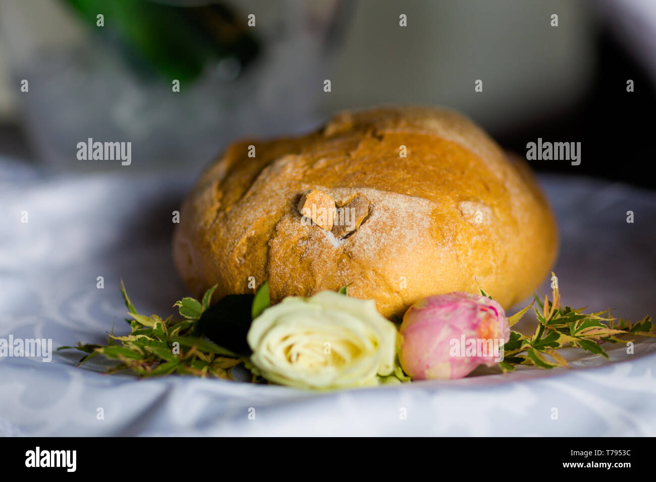 Wedding bread with salt detail on hands- traditional polish inviting to ...