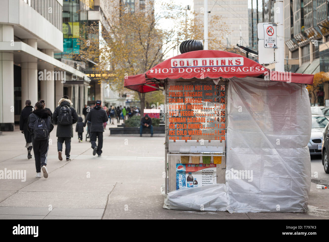 Hot dog stand toronto canada hi-res stock photography and images - Alamy