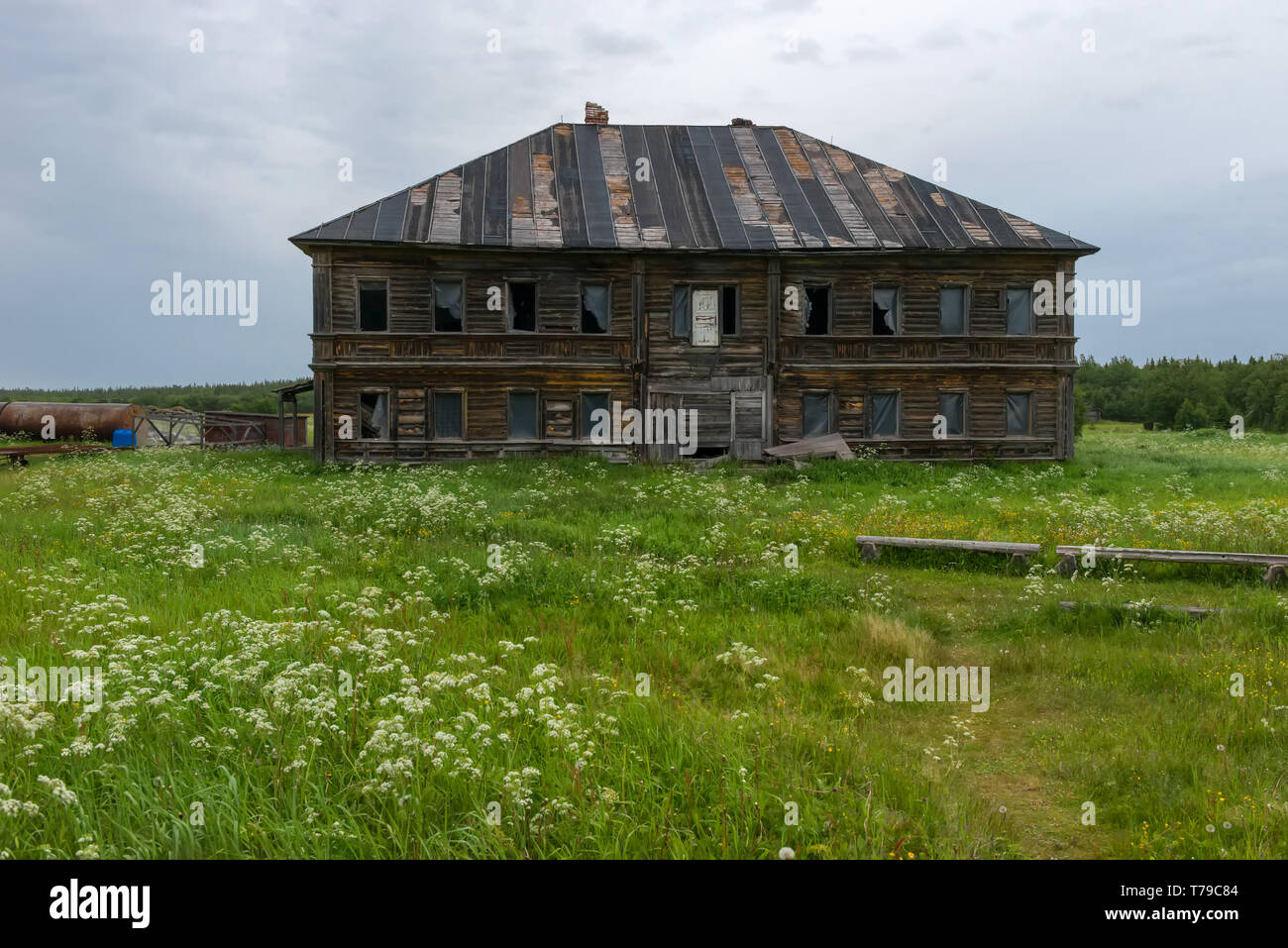 Russian farm barn hi-res stock photography and images - Alamy