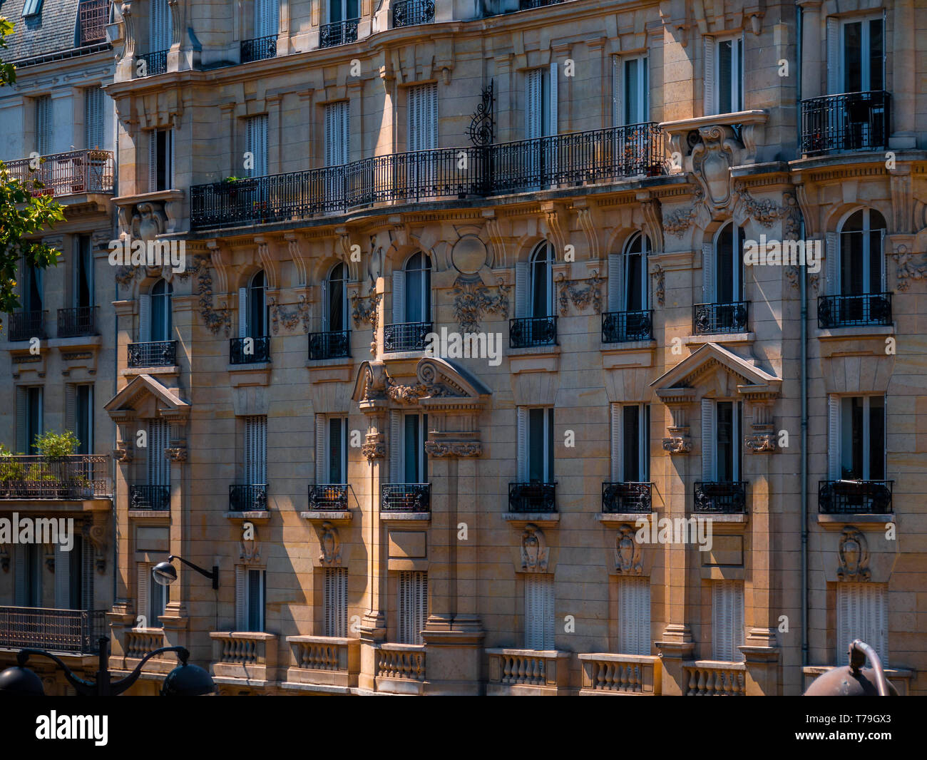 Historic Buildings In Paris