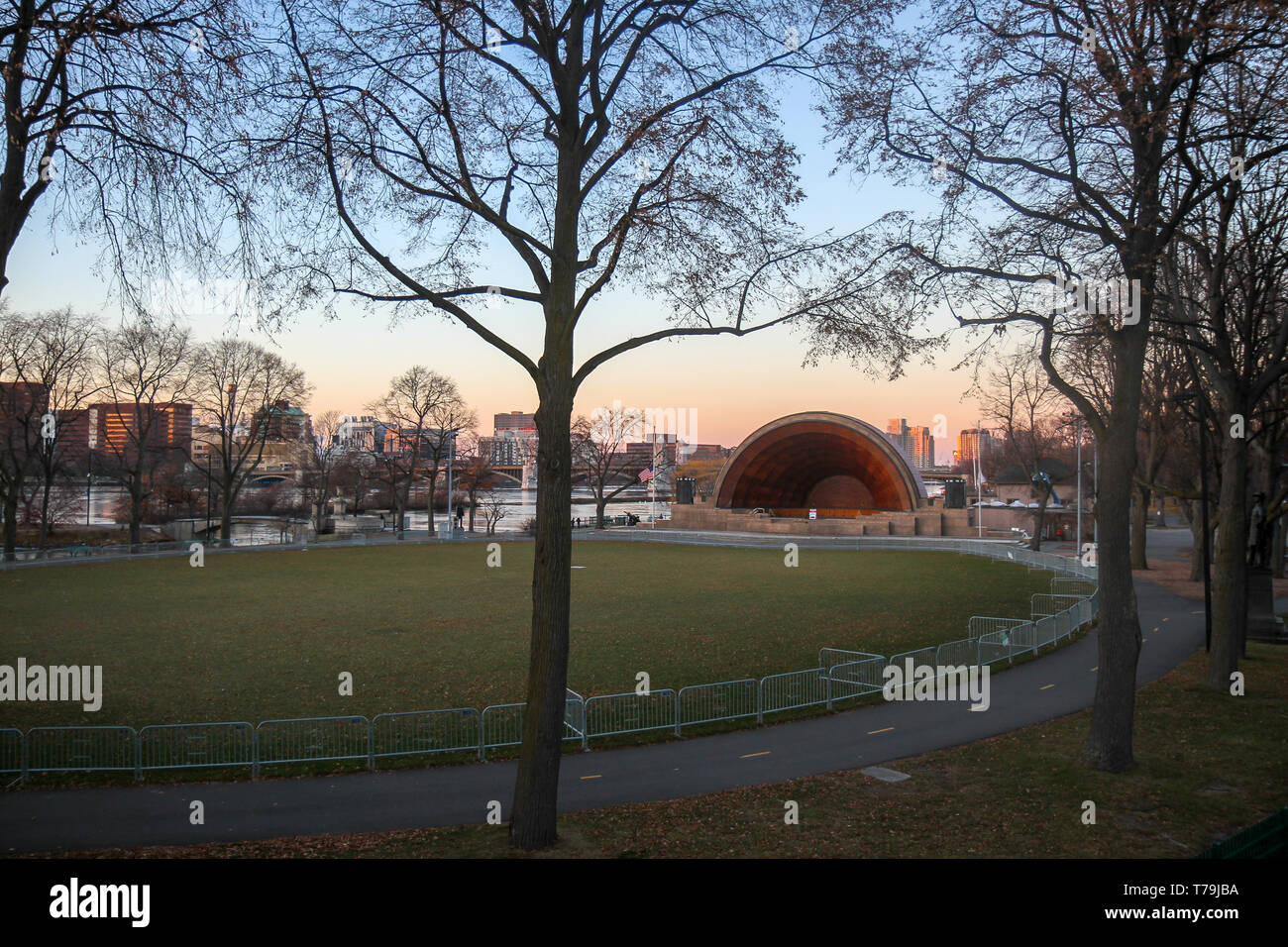 Edward A Hatch Memorial Shell, Charles River Esplanade, Back Bay ...