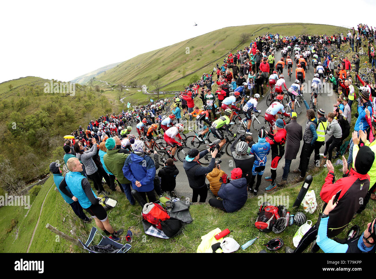 A general view as riders make their way up Park Rash in the Yorkshire ...