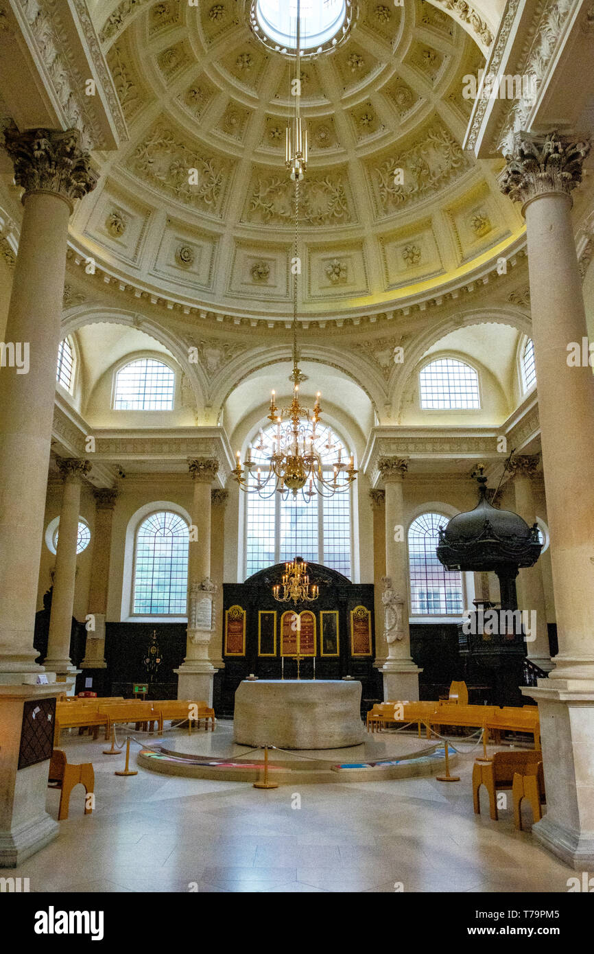 Parish Church of St Stephen Walbrook, 39 Walbrook, London Stock Photo ...