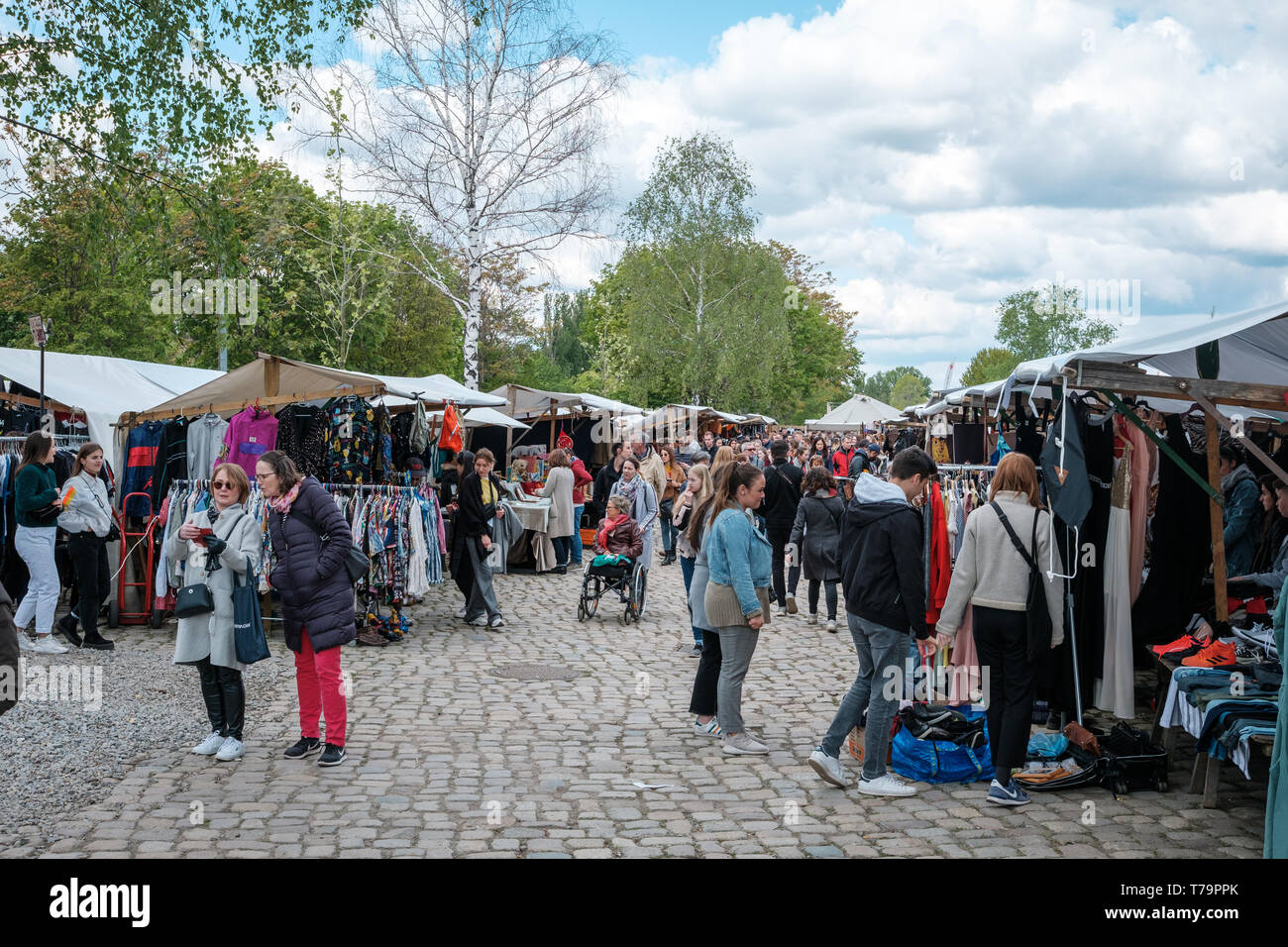 Mauerpark flea market berlin hi-res stock photography and images - Alamy