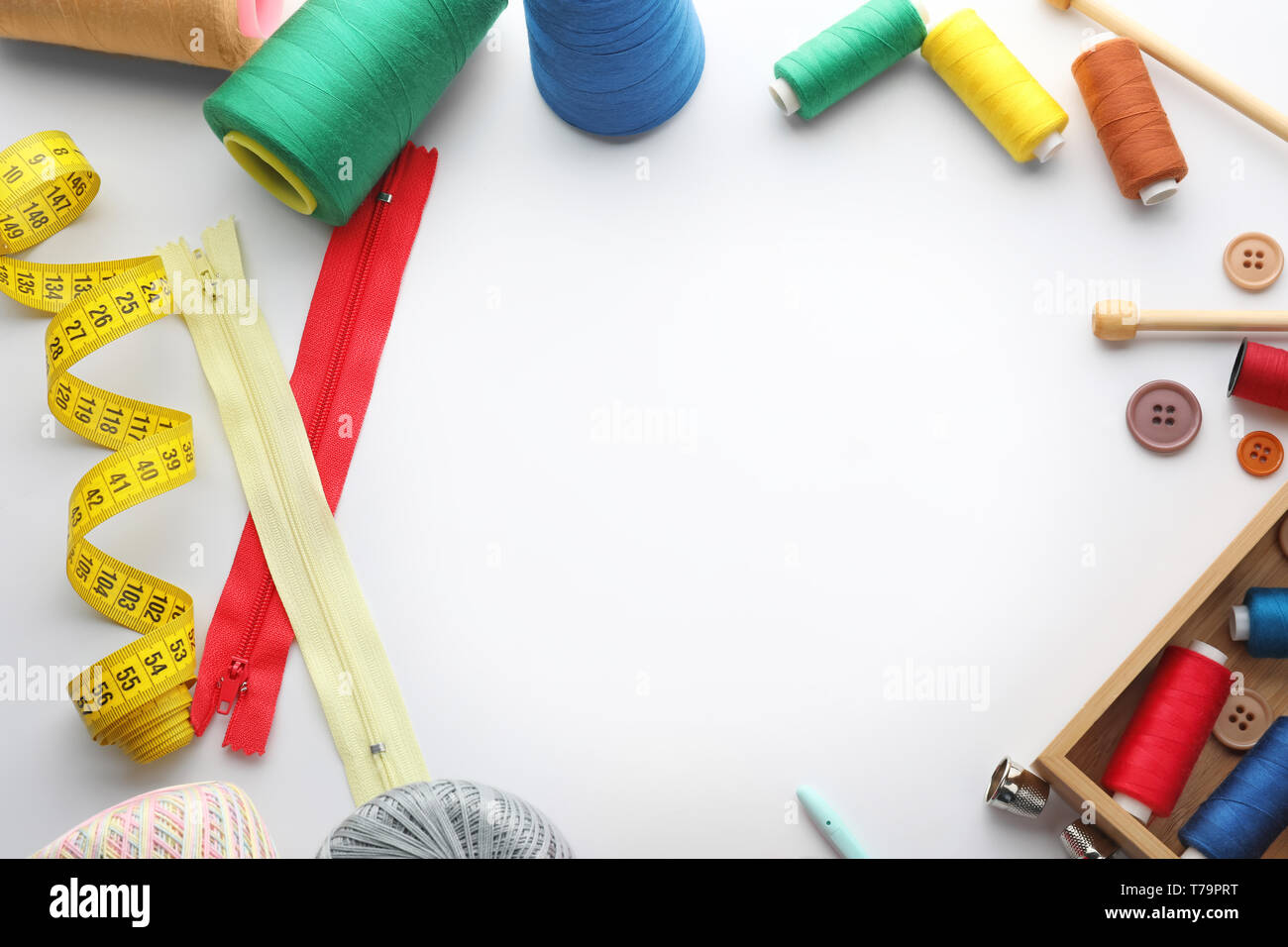 Frame made sewing accessories hi-res stock photography and images - Alamy