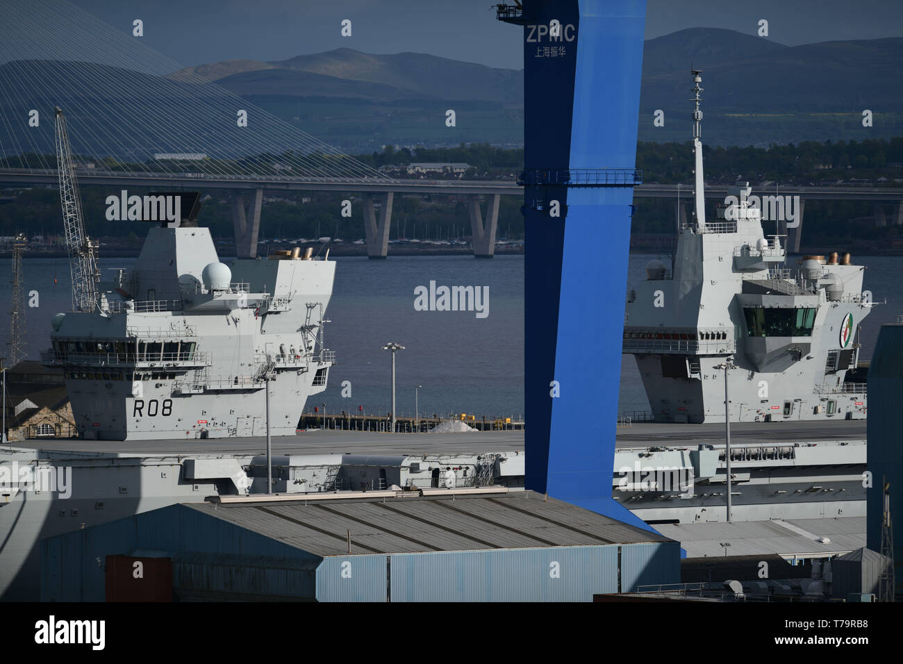 Queen Elizabeth In Dry Dock High Resolution Stock Photography and ...