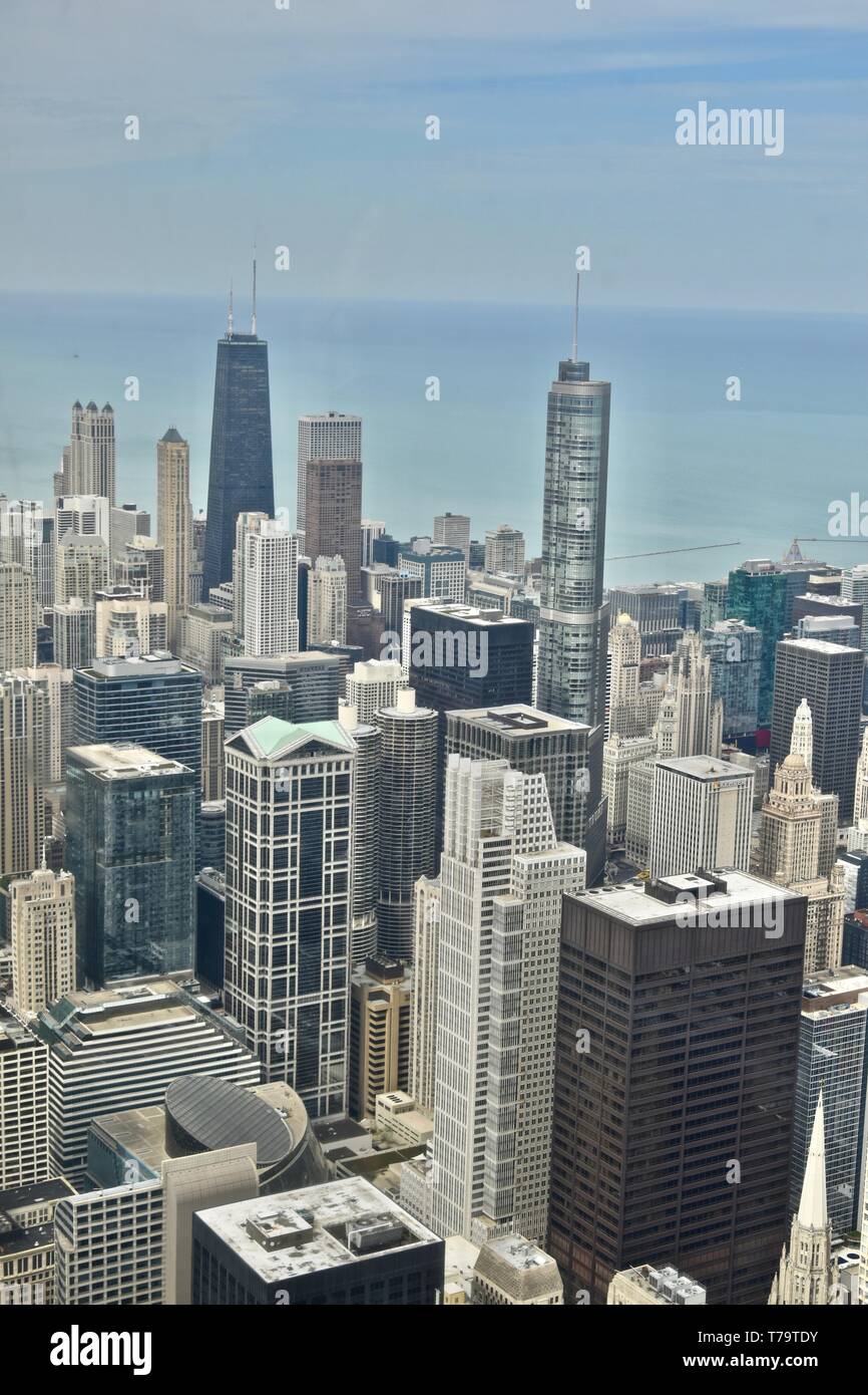 The view of Chicago from atop the Willis Tower, central Loop, Chicago ...