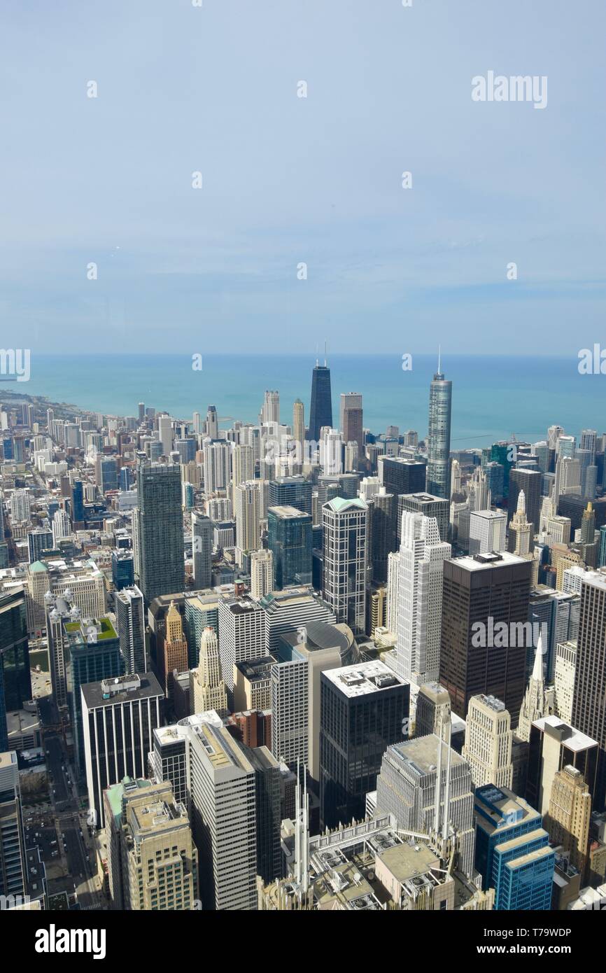 The view of Chicago from atop the Willis Tower, central Loop, Chicago ...