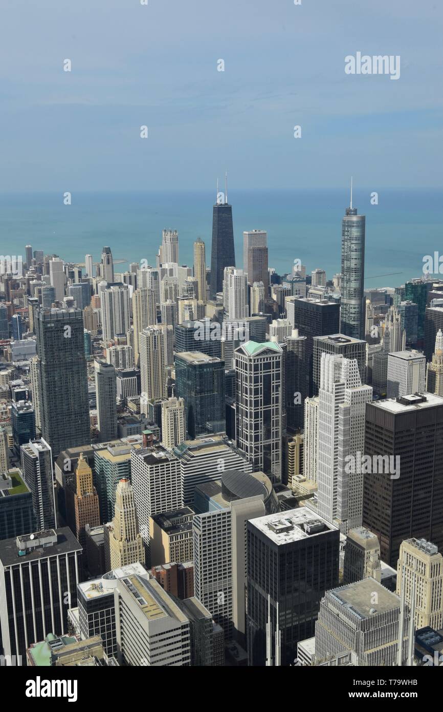 The view of Chicago from atop the Willis Tower, central Loop, Chicago ...
