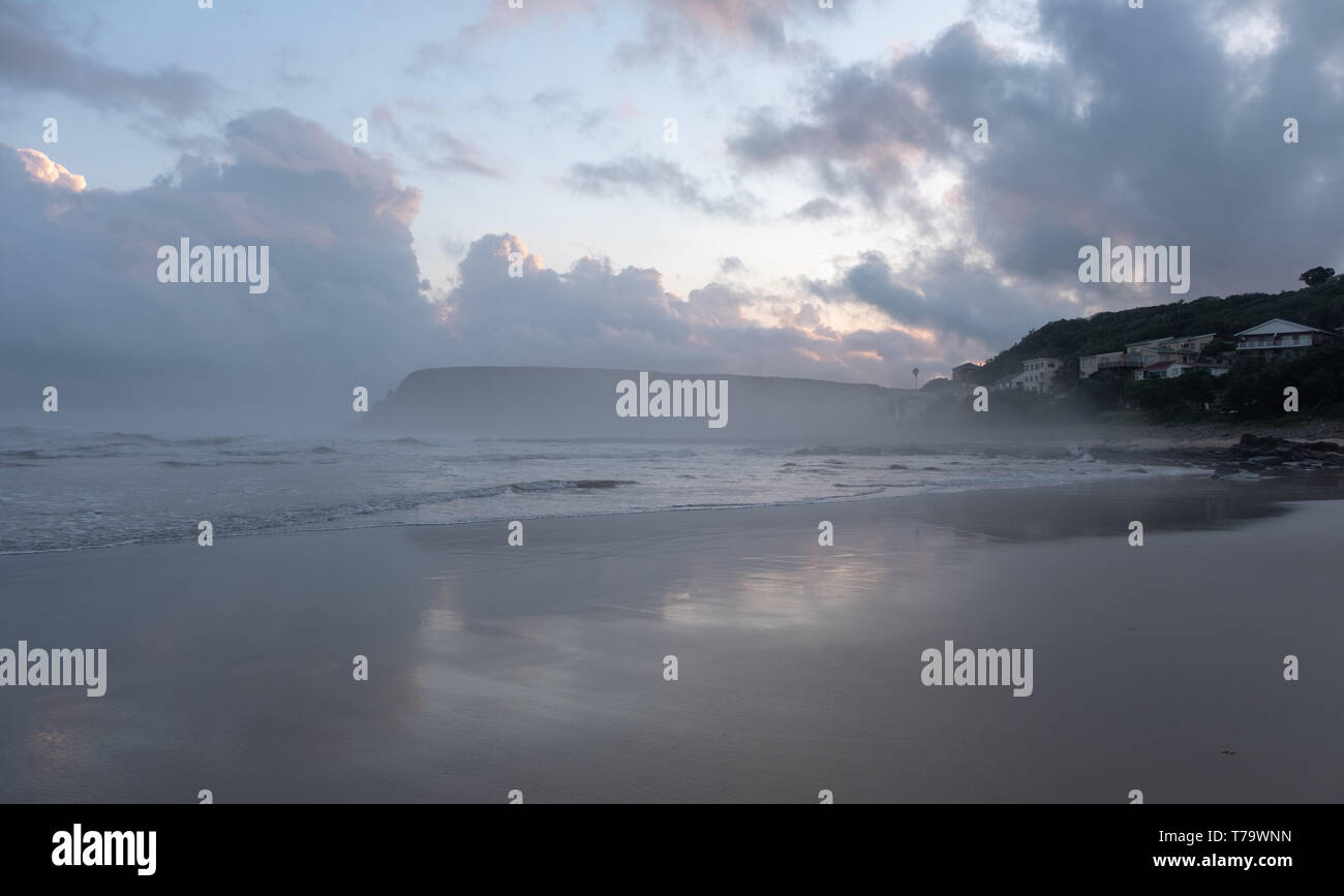 Morgan Bay beach at sunset, Sunshine Coast, Eastern Cape, South Africa ...