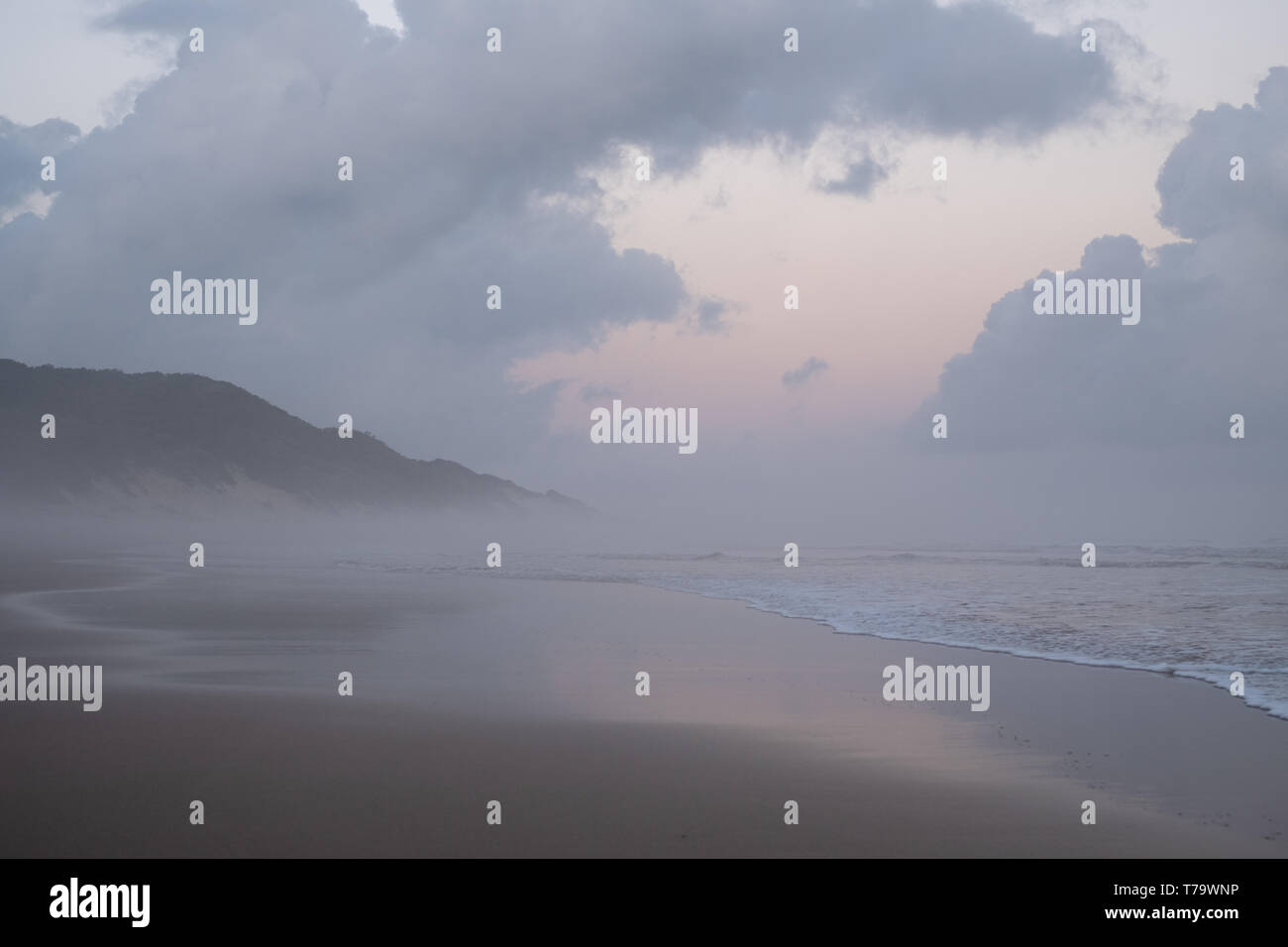 Morgan Bay beach at sunset, Sunshine Coast, Eastern Cape, South Africa ...