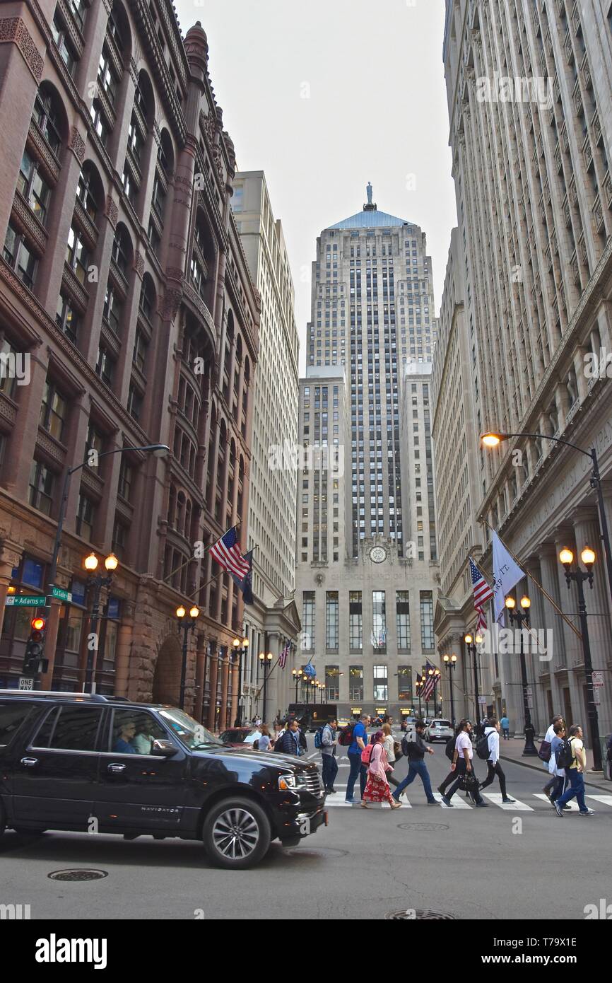 Iconic view of Chicago, Illinois, USA Stock Photo - Alamy