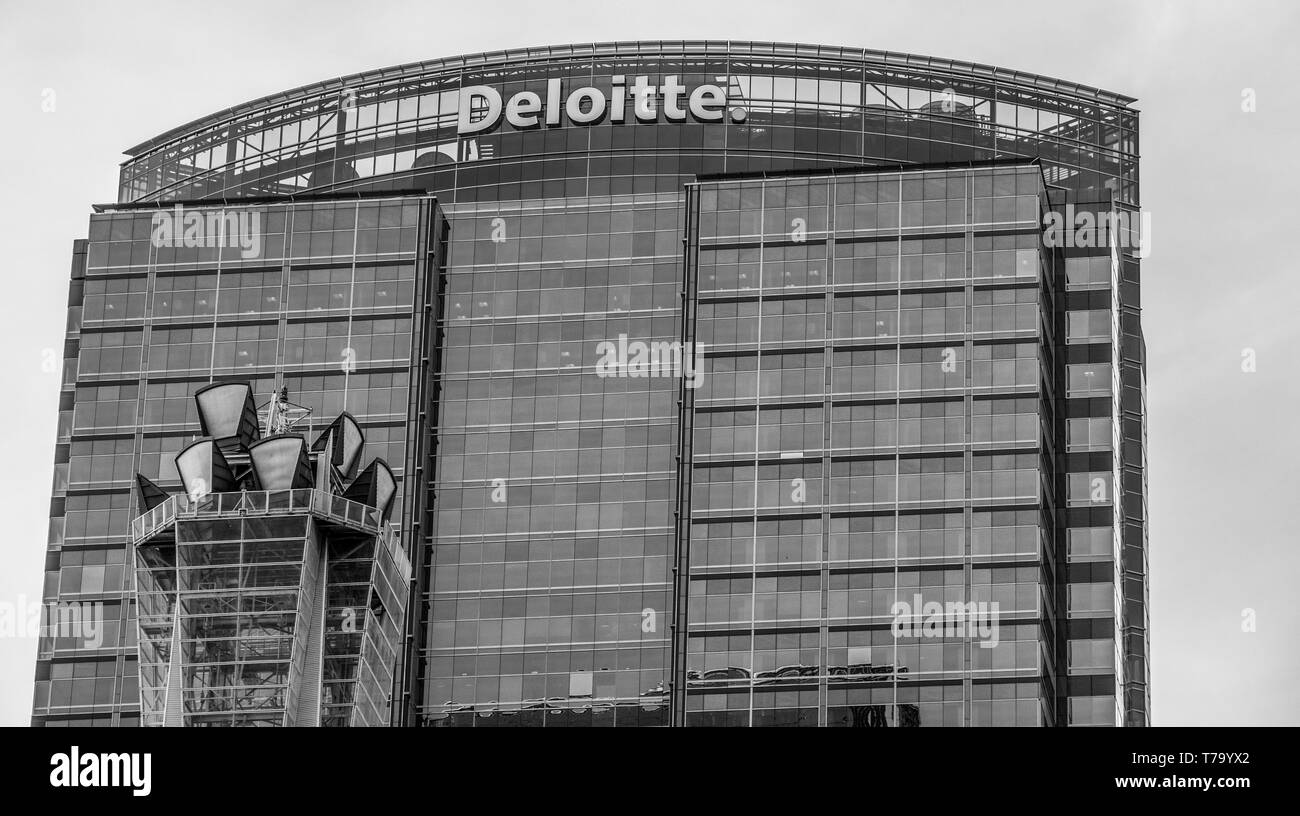 Deloitte building in Downtown Los Angeles - CALIFORNIA, USA - MARCH 18 ...