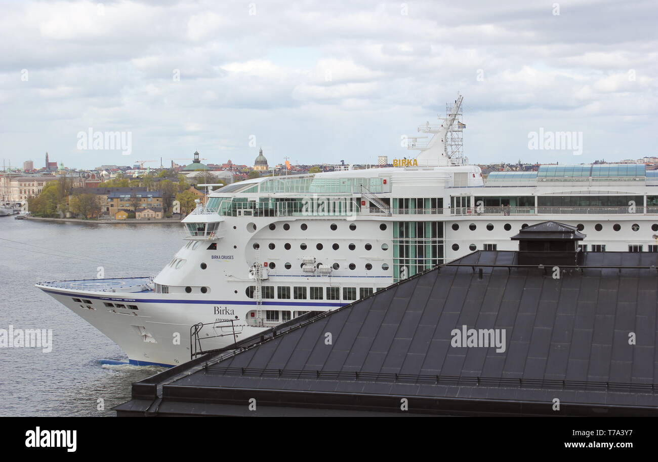 Cruise ships in the harbor of Stockholm Stock Photo - Alamy