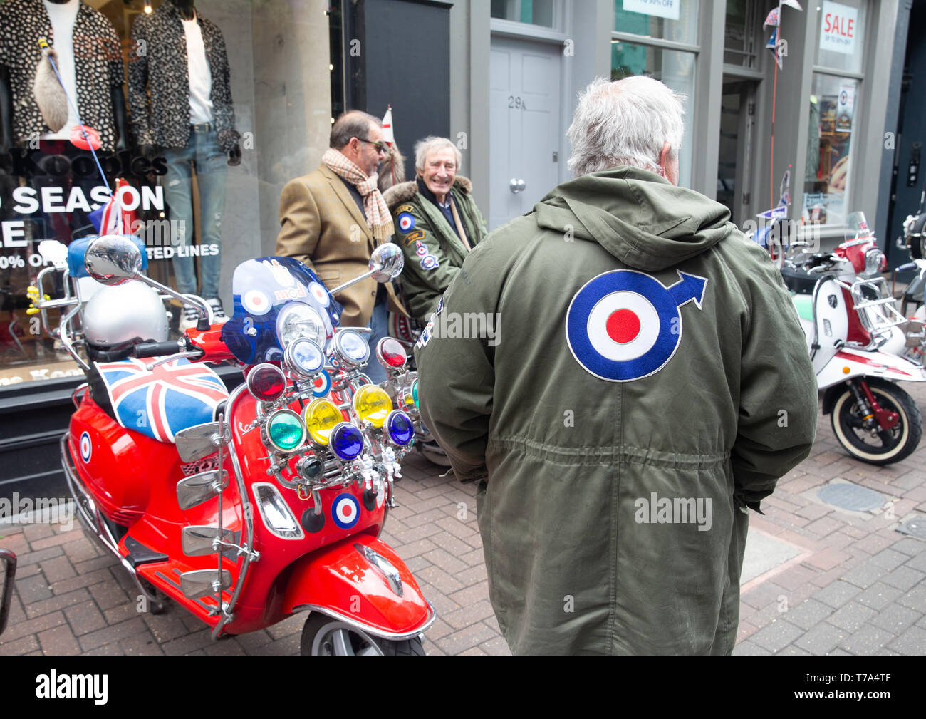 Mods and their scooters in Carnaby Street ahead of the Buckingham ...