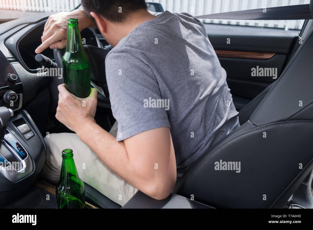 Illustration man driving car drunk hi-res stock photography and images ...
