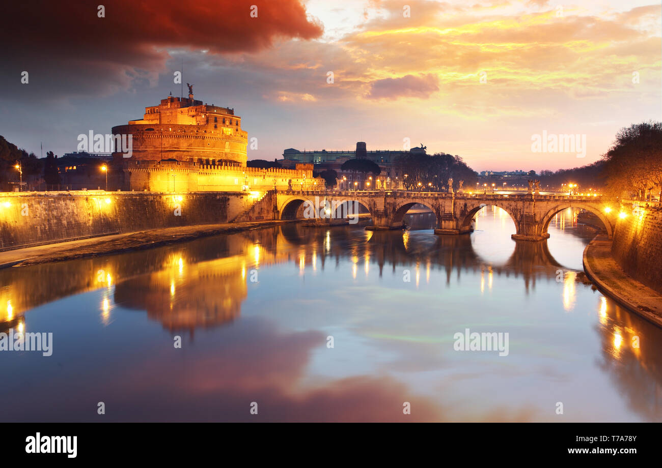 Castel saint angelo hi-res stock photography and images - Alamy