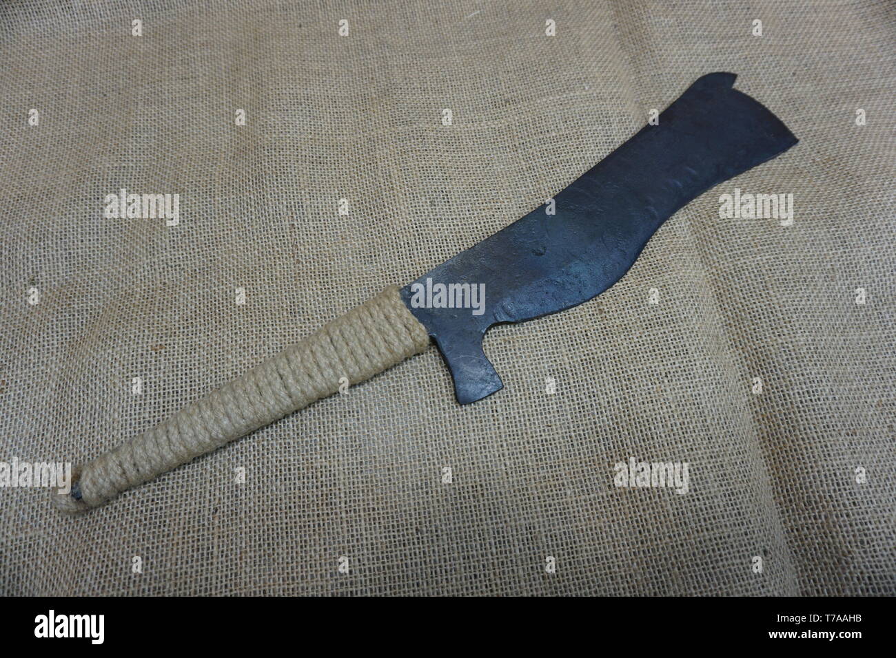 Hedge laying tools hi-res stock photography and images - Alamy