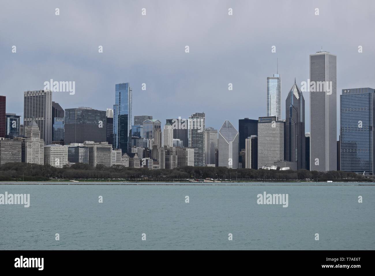 The Chicago skyline as seen from the Alder Planetarium along Lake ...