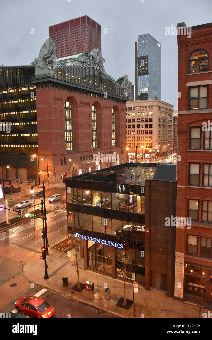 Harold Washington Library, the central Chicago Public Library, Chicago ...