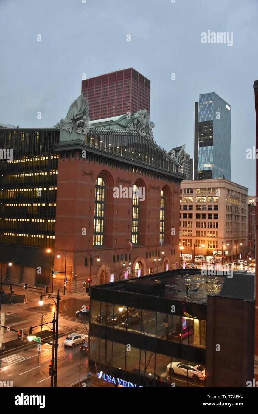Harold Washington Library, the central Chicago Public Library, Chicago ...