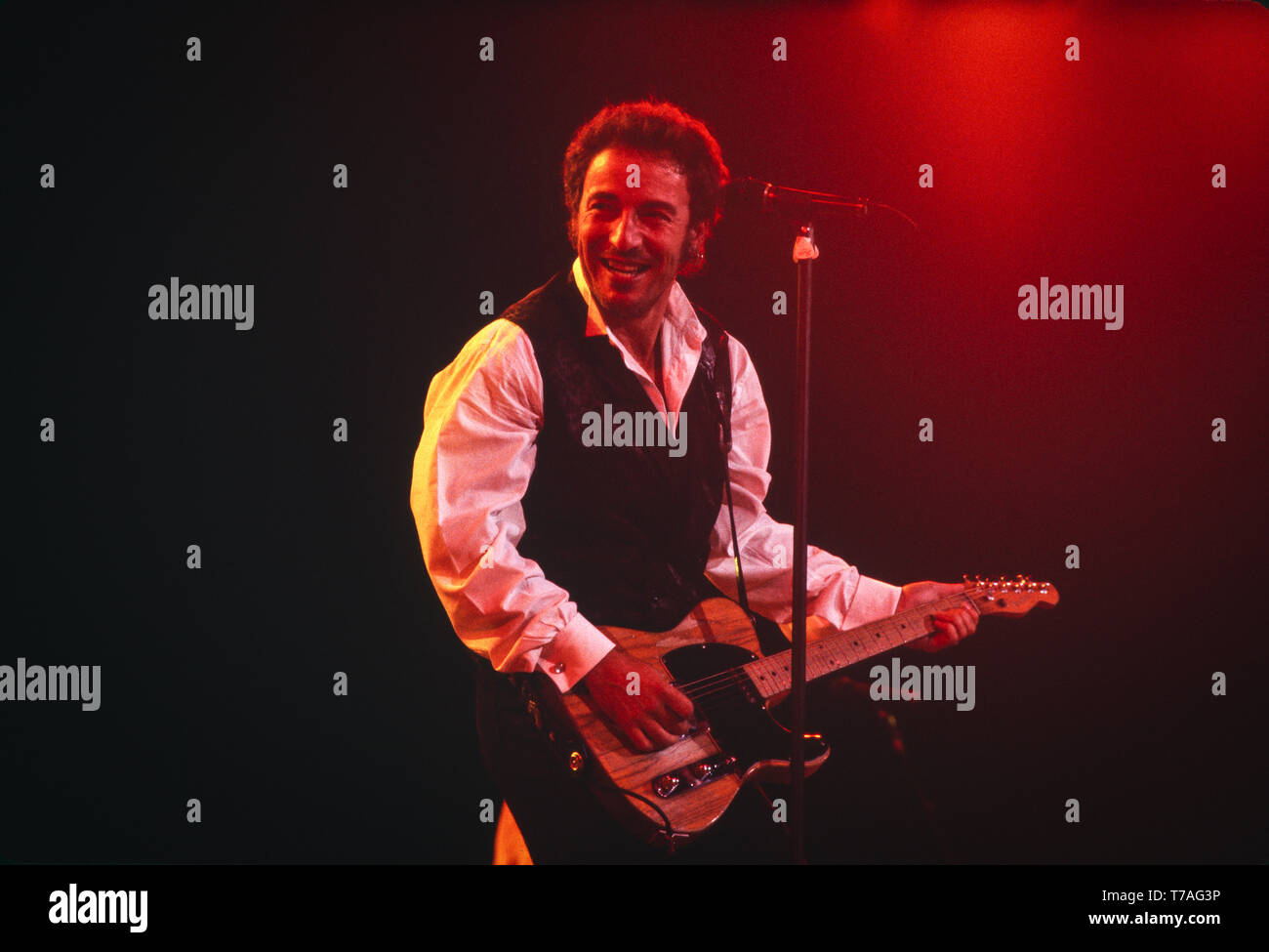 World music theater 35mm slide hi-res stock photography and images - Alamy