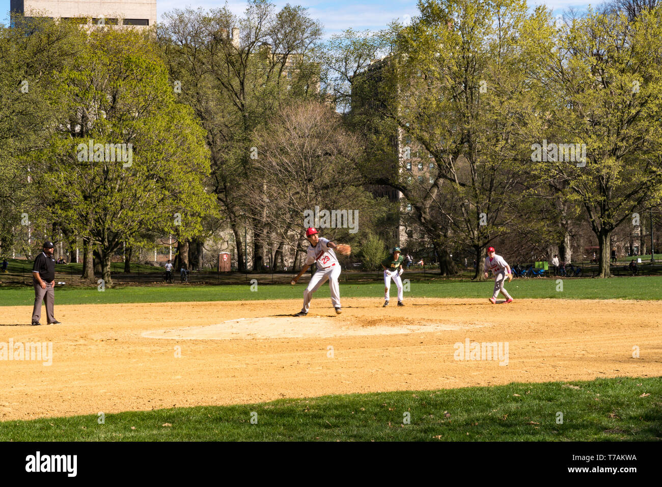 New york baseball central park hi-res stock photography and images - Alamy