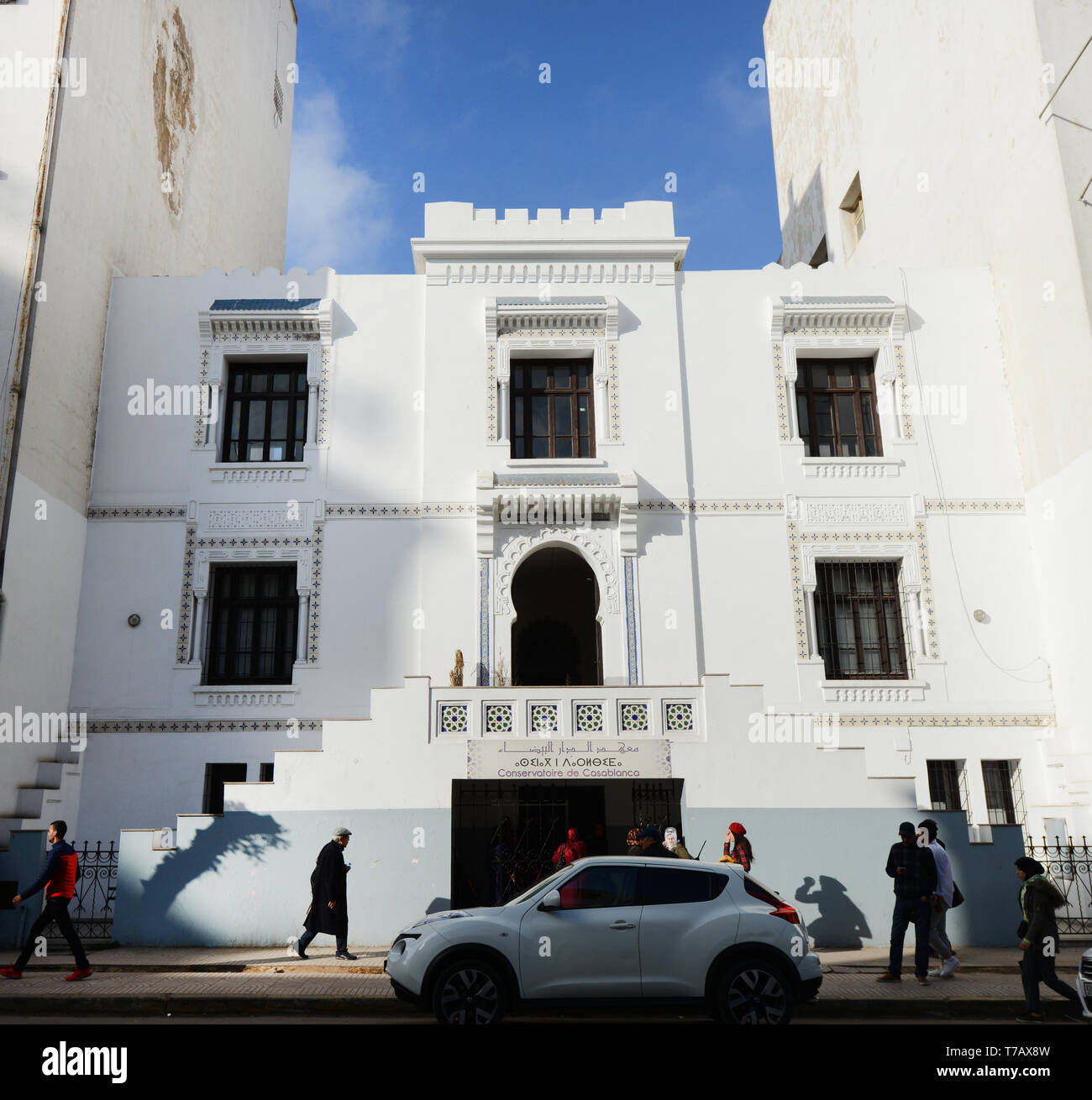 A beautiful old colonial building on Boulevard de Bordeaux in ...