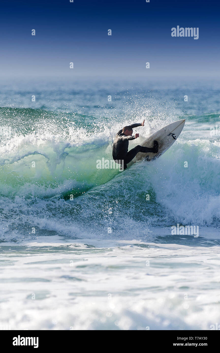 Spectacular surfing action at popular surfing hotspot Fistral beach in ...