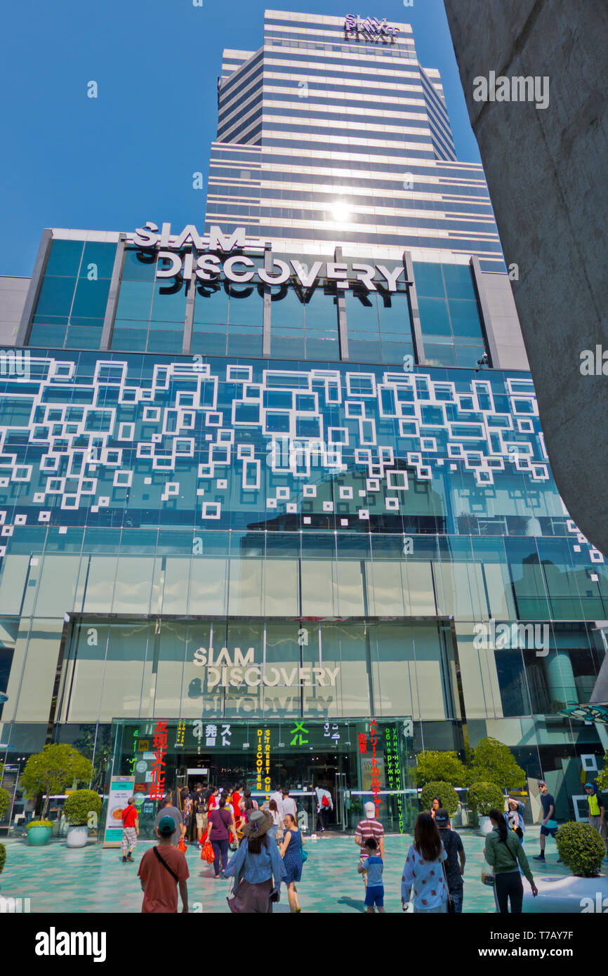 Siam Discovery shopping mall, Siam Square, Pathum Wan district, Bangkok ...