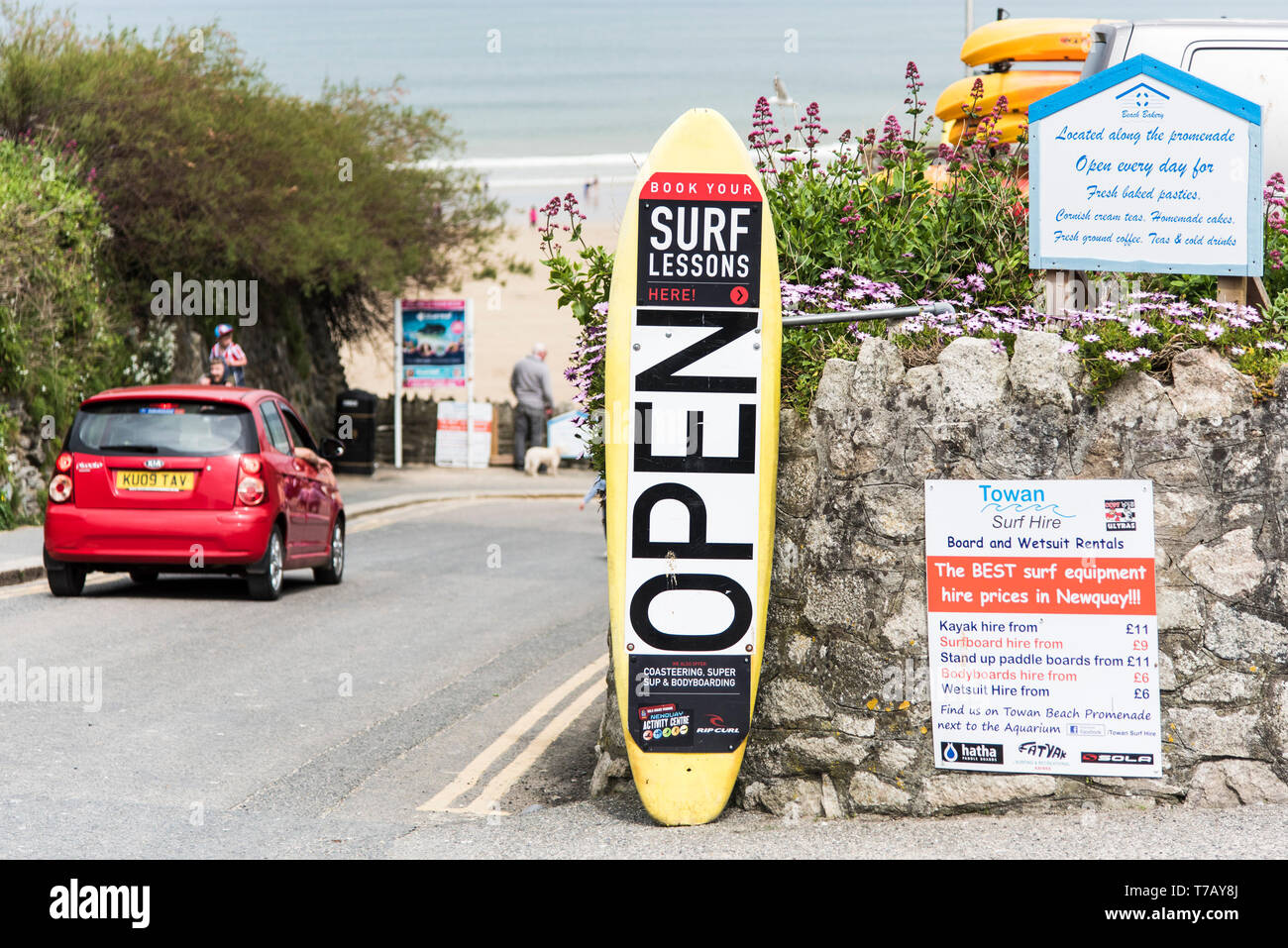 Cornwall road signs hi-res stock photography and images - Alamy