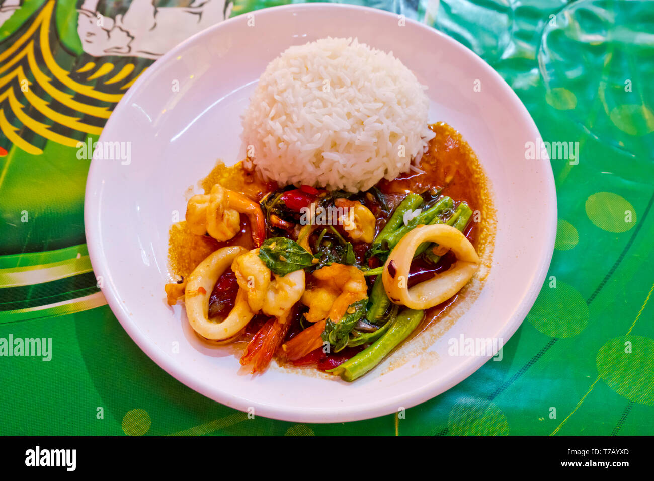 China fried rice seafood chinese hi-res stock photography and images ...