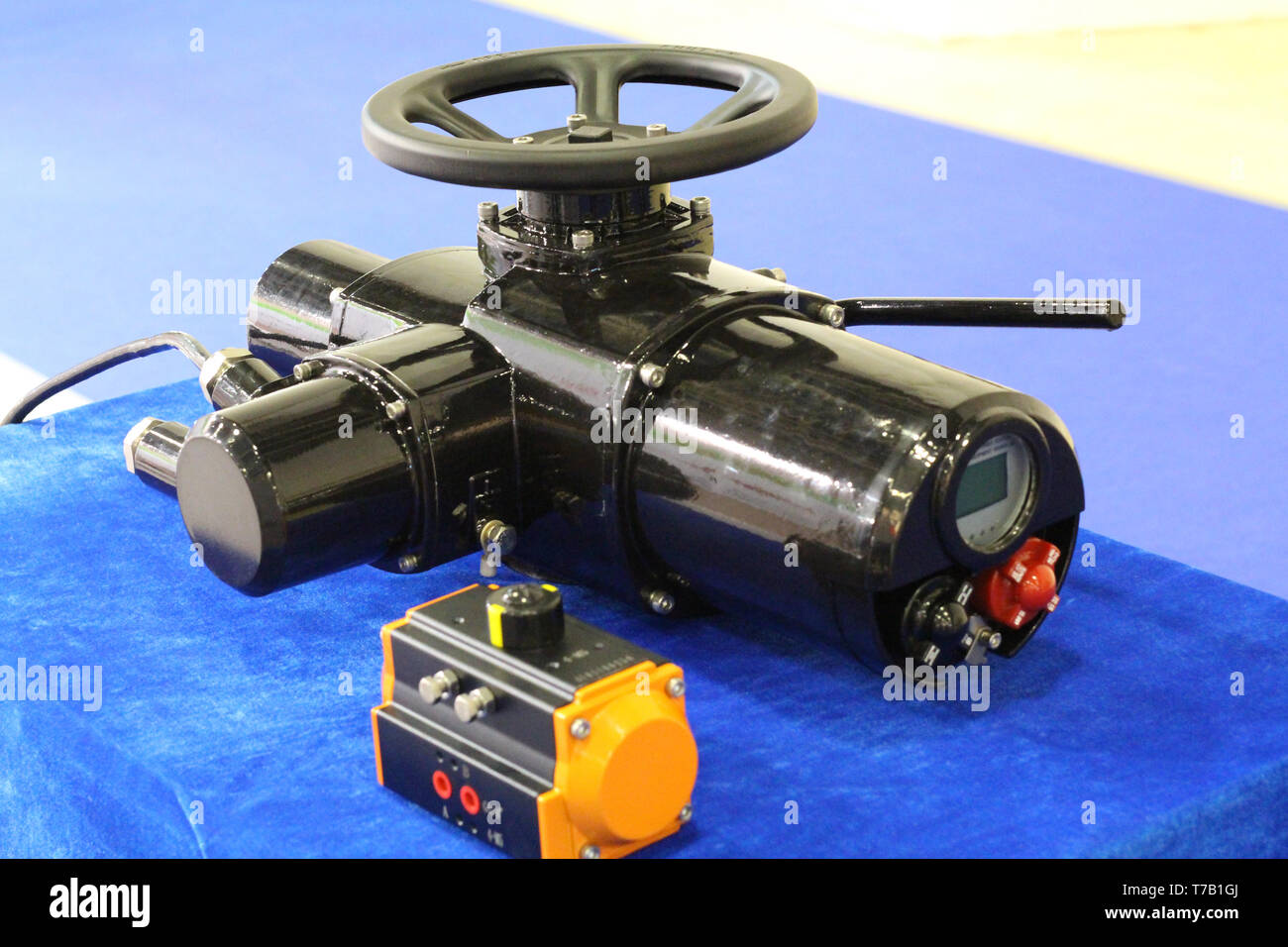 Intrusive intelligent electric drive. Control of electrical mechanisms ...