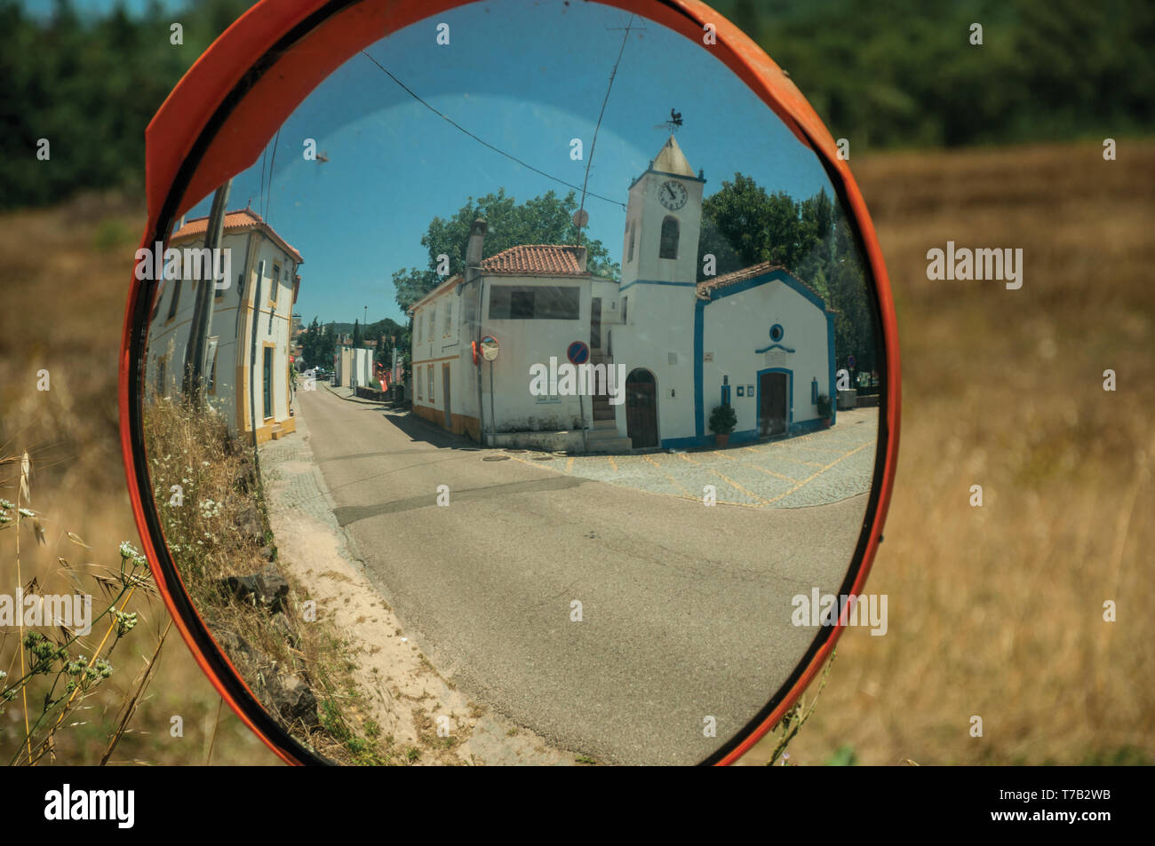 Convex mirror pole hi-res stock photography and images - Alamy