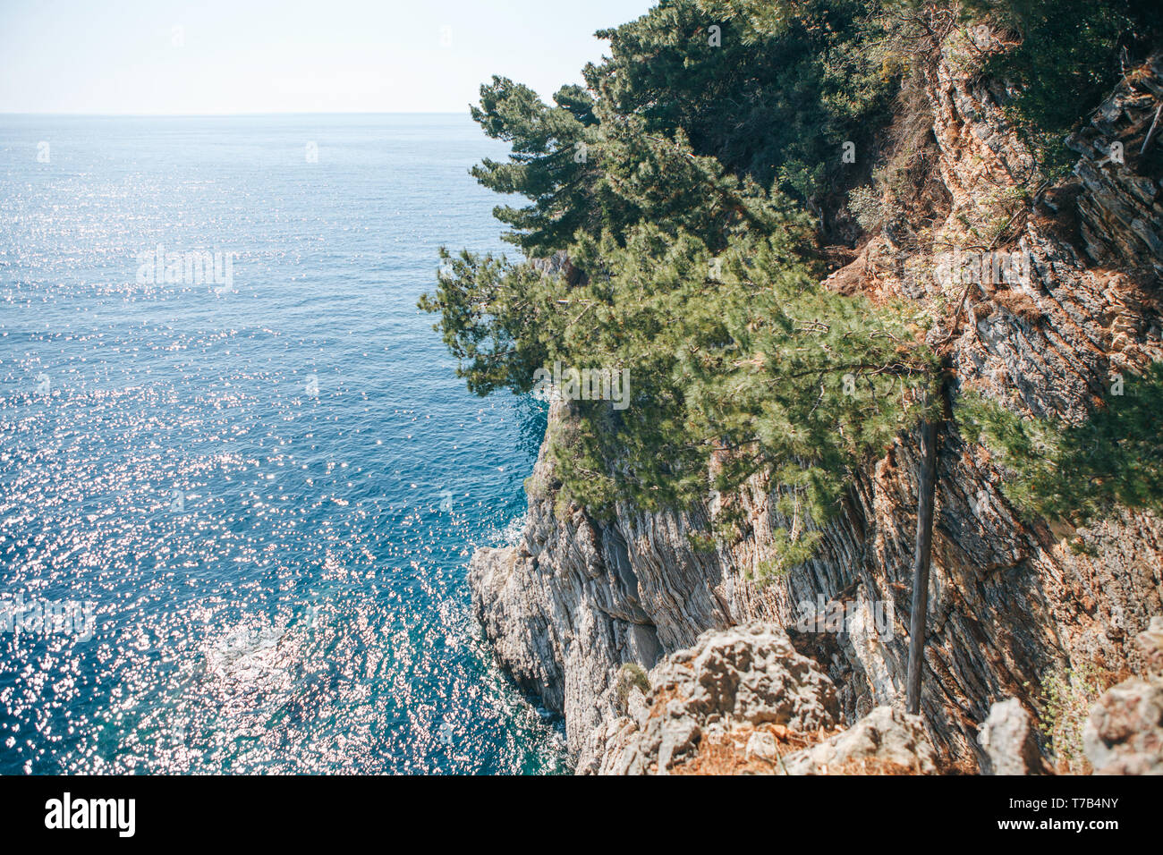 Beautiful natural blue sea hi-res stock photography and images - Alamy